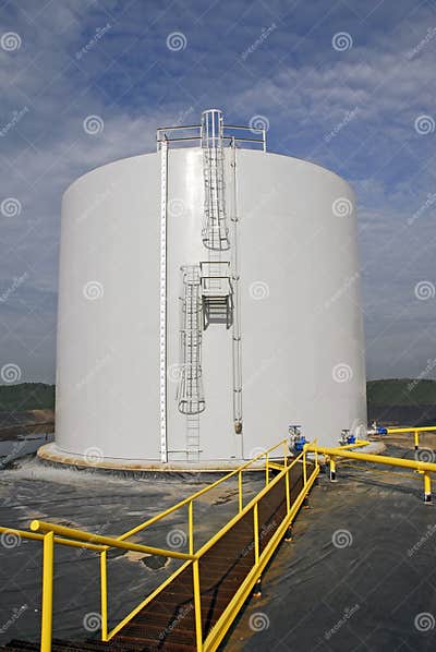 Bulk Storage Tank stock photo. Image of energy, petroleum - 2339636