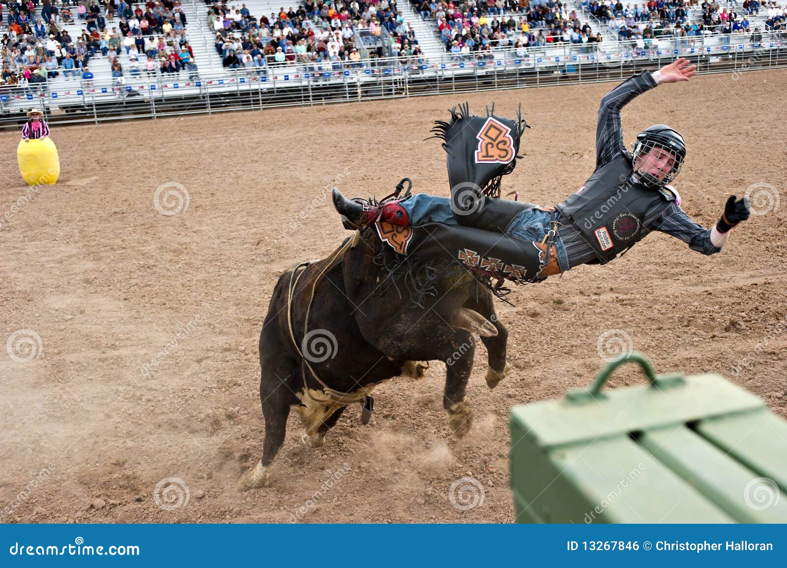 Bull riding editorial photo. Image of ride, riding, cowboy - 13267846