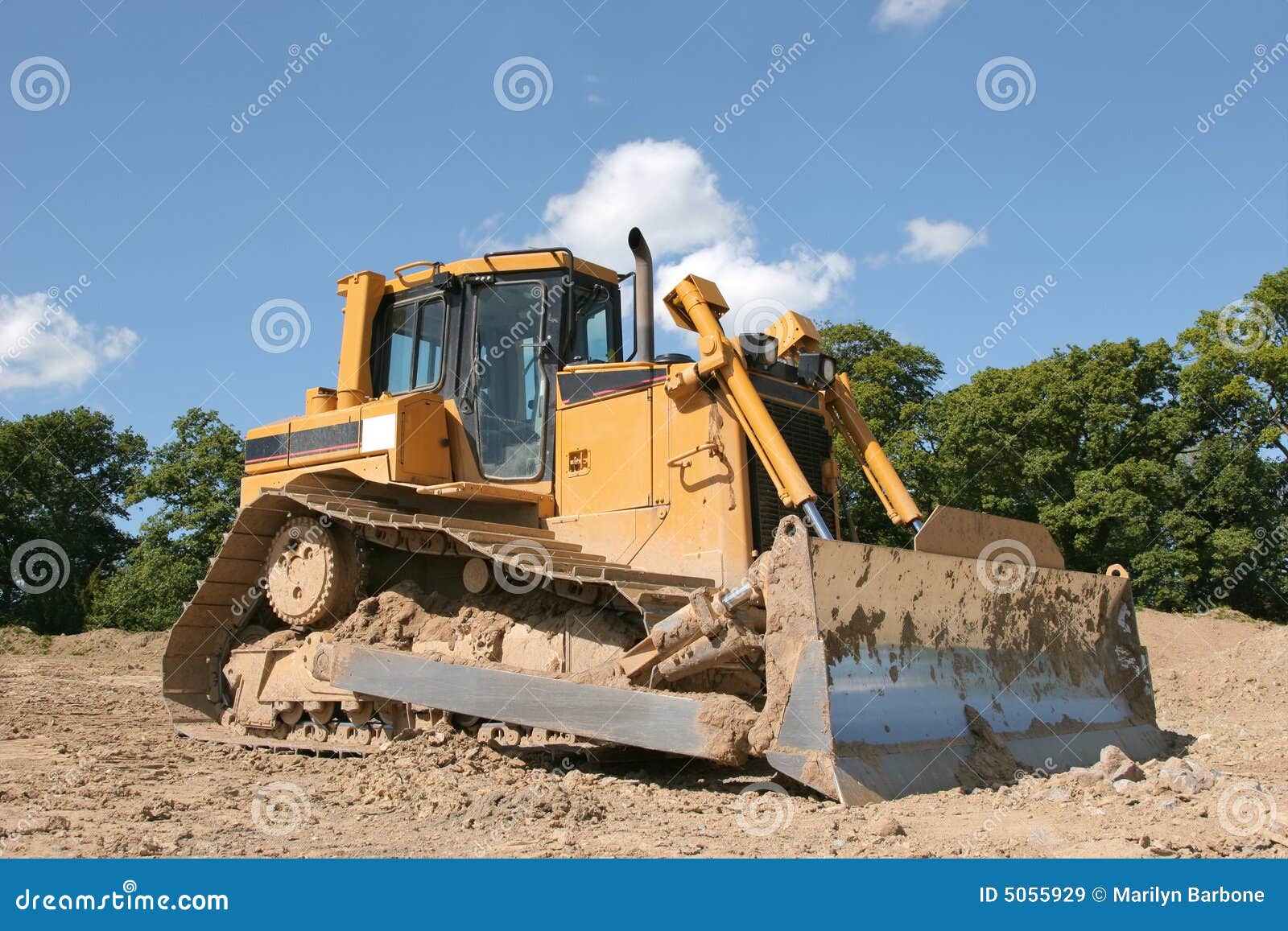 Bulldozer stock image. Image of outdoor, heavy, tool, site - 5055929