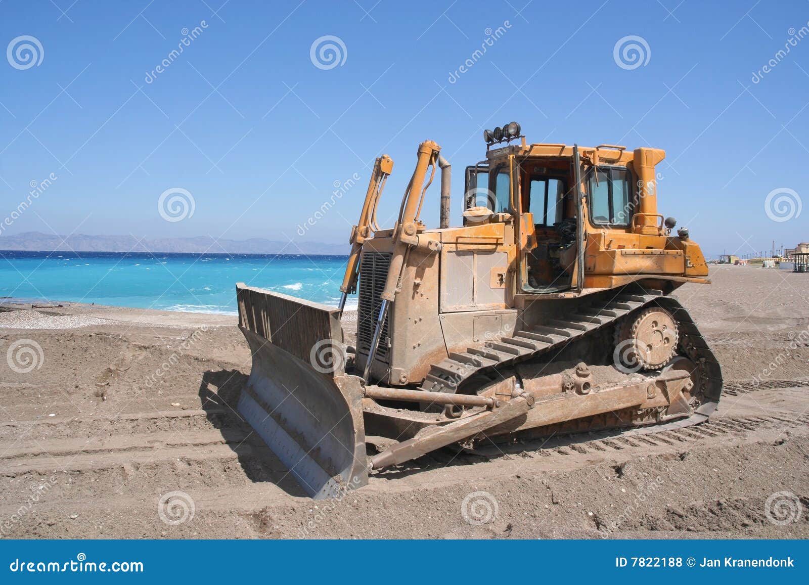 Bulldozer stock photo. Image of heavy, bulldozer, shovel - 7822188