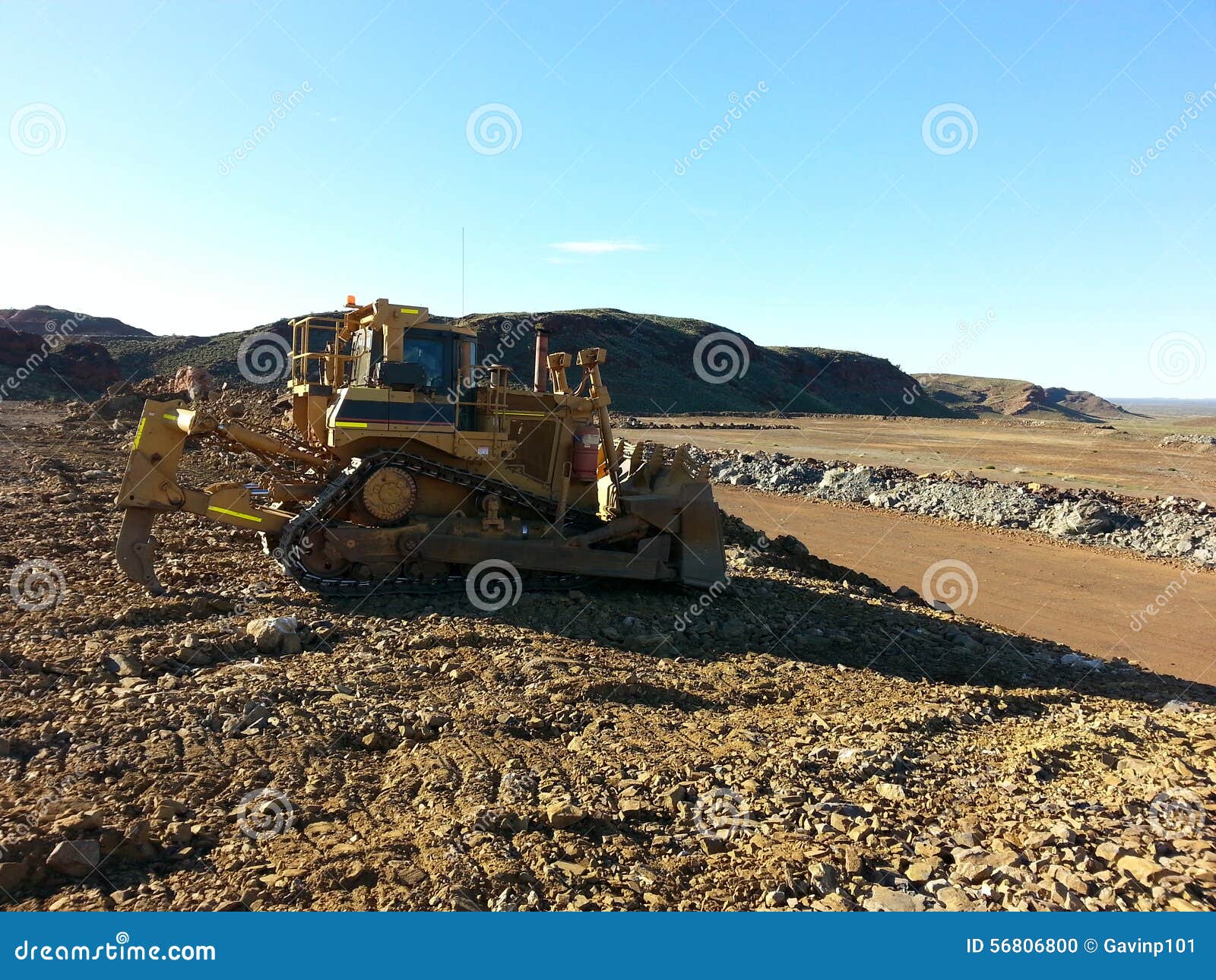 Bulldozer Battering Down Slope Waste Dump Mine Stock Photos - Free ...