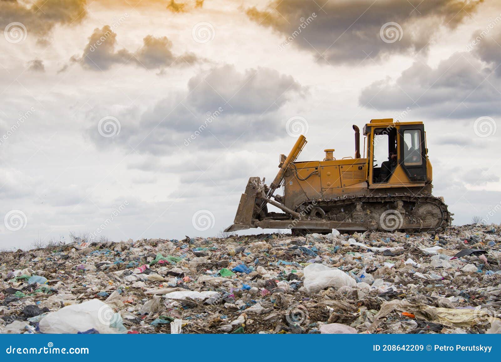Bulldozer compactor stock image. Image of industry, site - 208642209