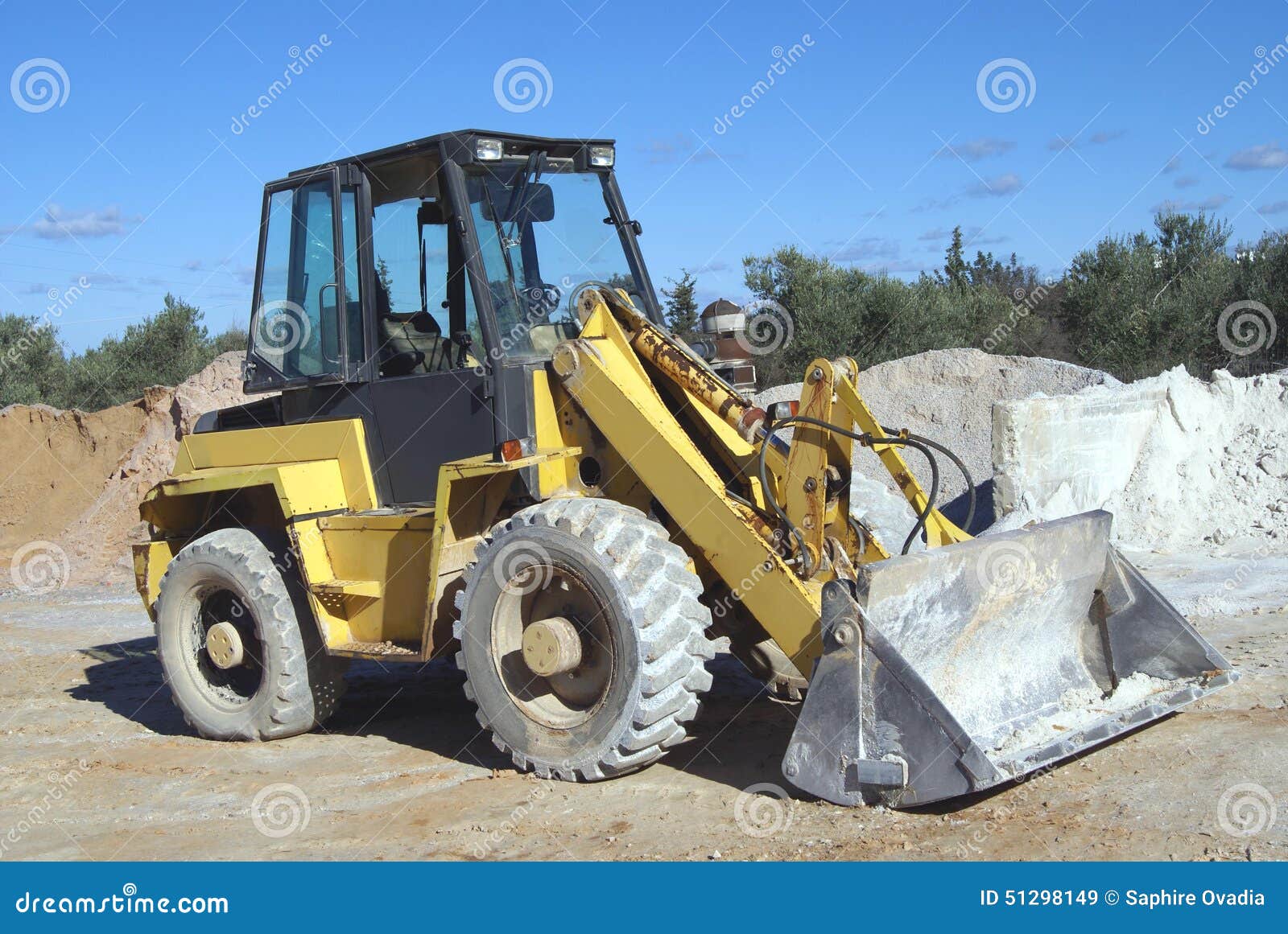 Bulldozer Construction Vehicle Stock Image - Image of shipping, lifting ...