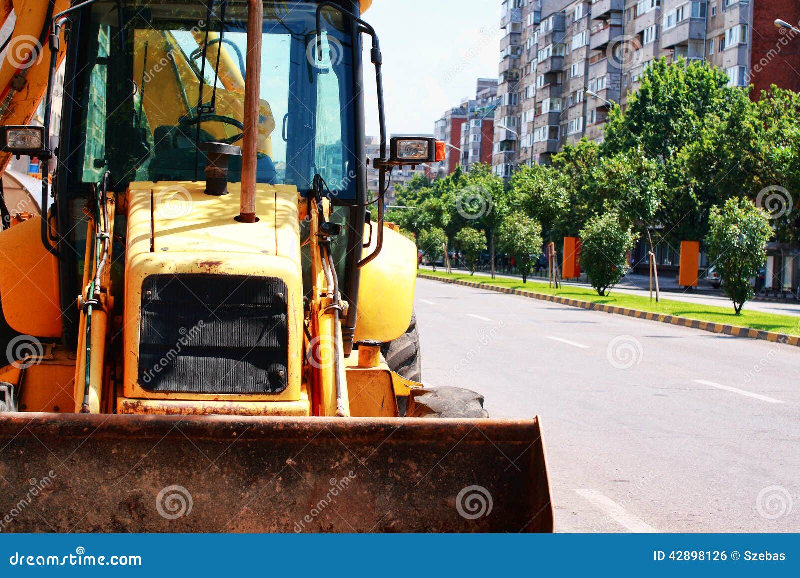Bulldozer stock photo. Image of city, truck, rusty, front - 42898126