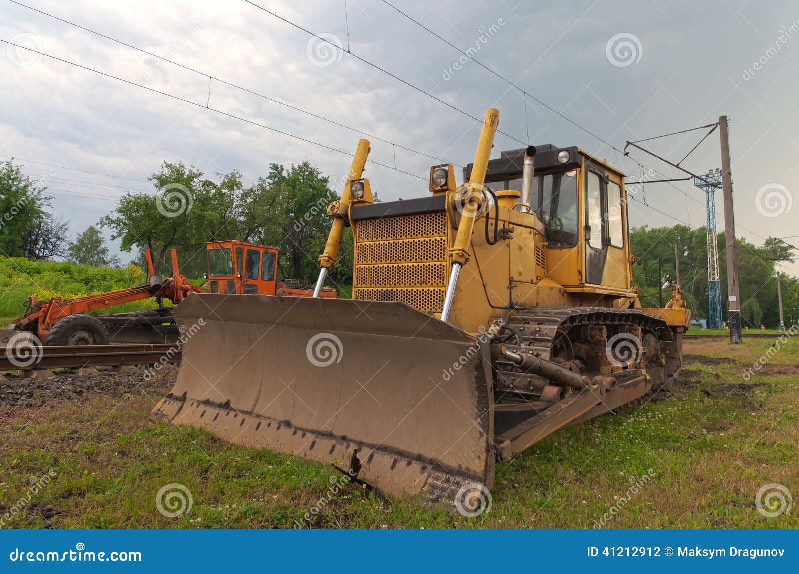Bulldozer on railway stock photo. Image of transportation - 41212912