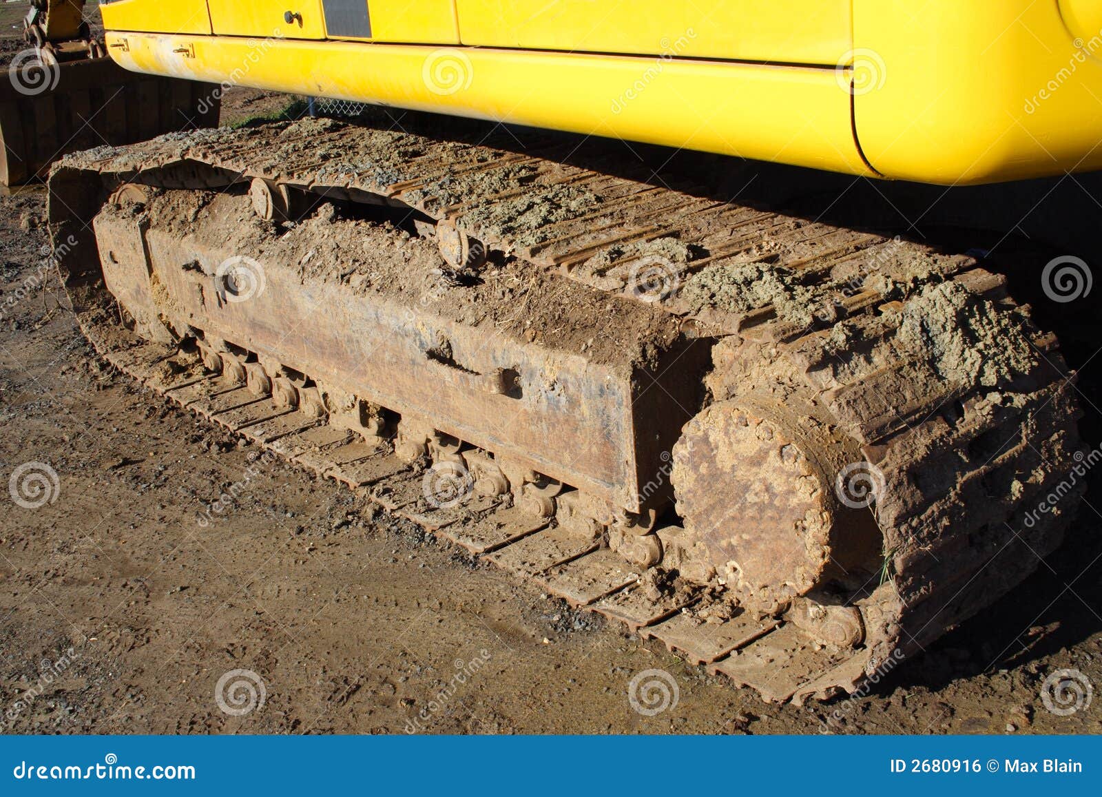 Bulldozer Track stock photo. Image of heavy, hydraulic - 2680916