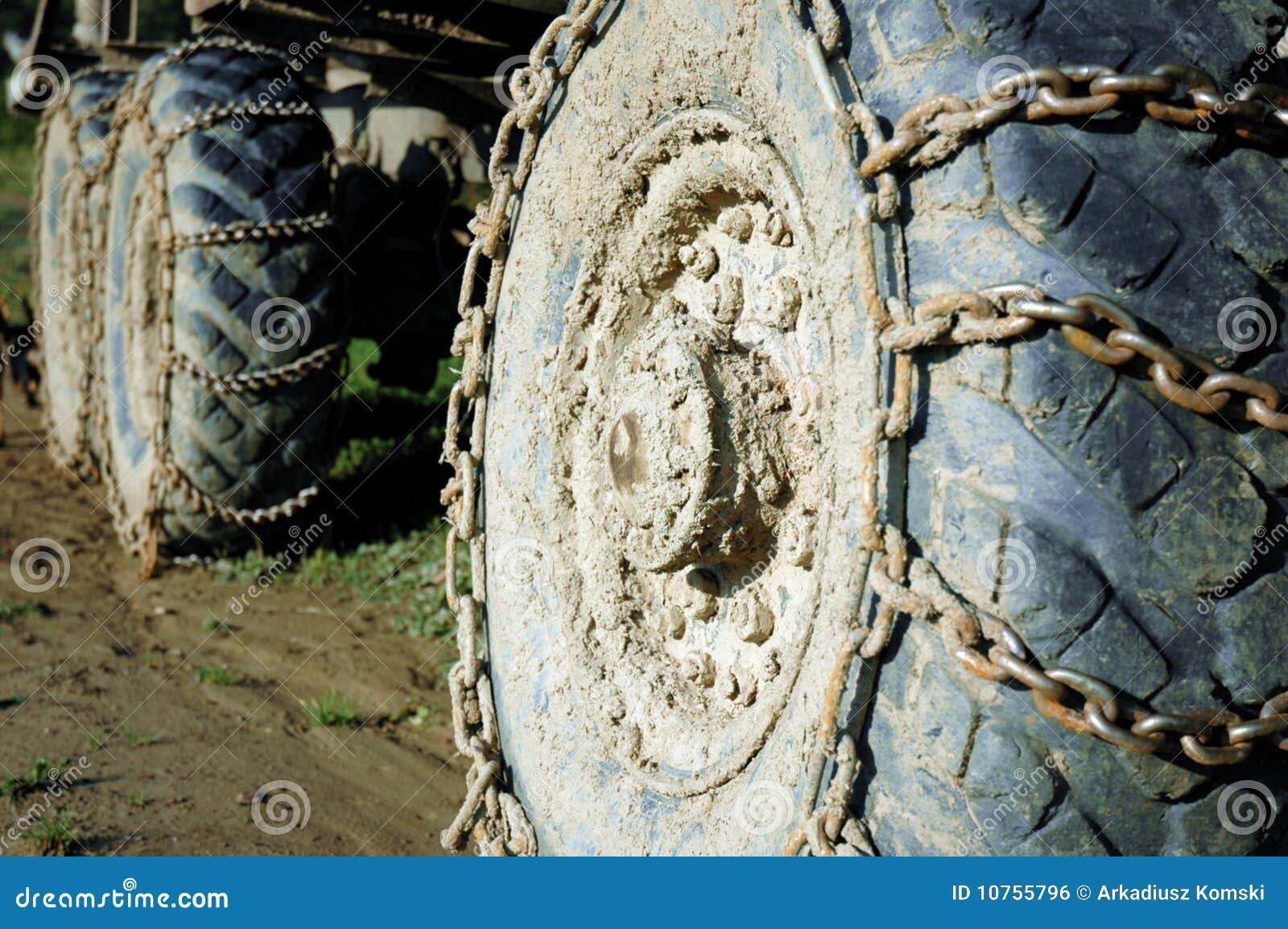 Bulldozer wheel stock photo. Image of truck, digging - 10755796
