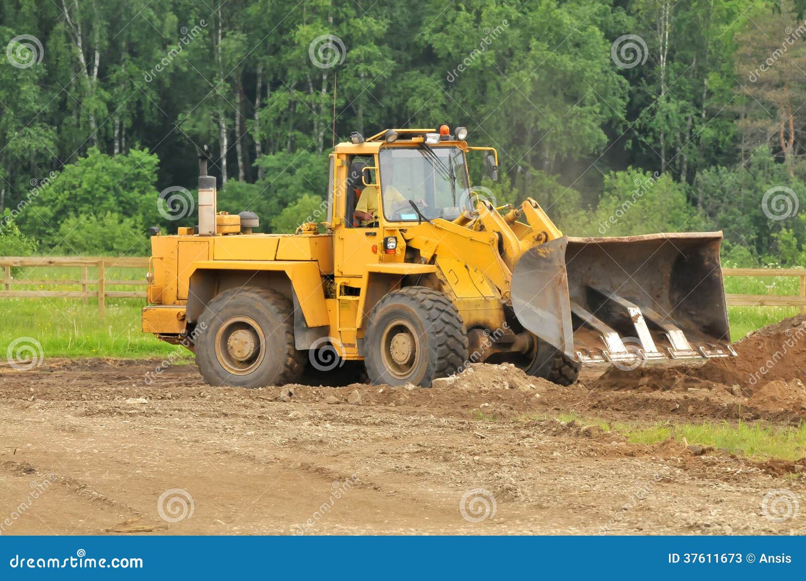 Bulldozer at work stock image. Image of construction - 37611673