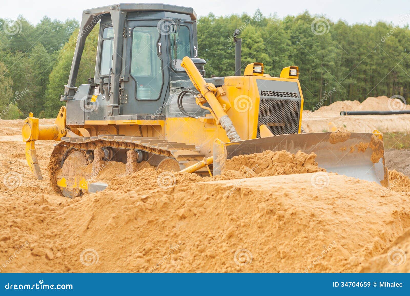 Bulldozer in work stock image. Image of large, dozer - 34704659