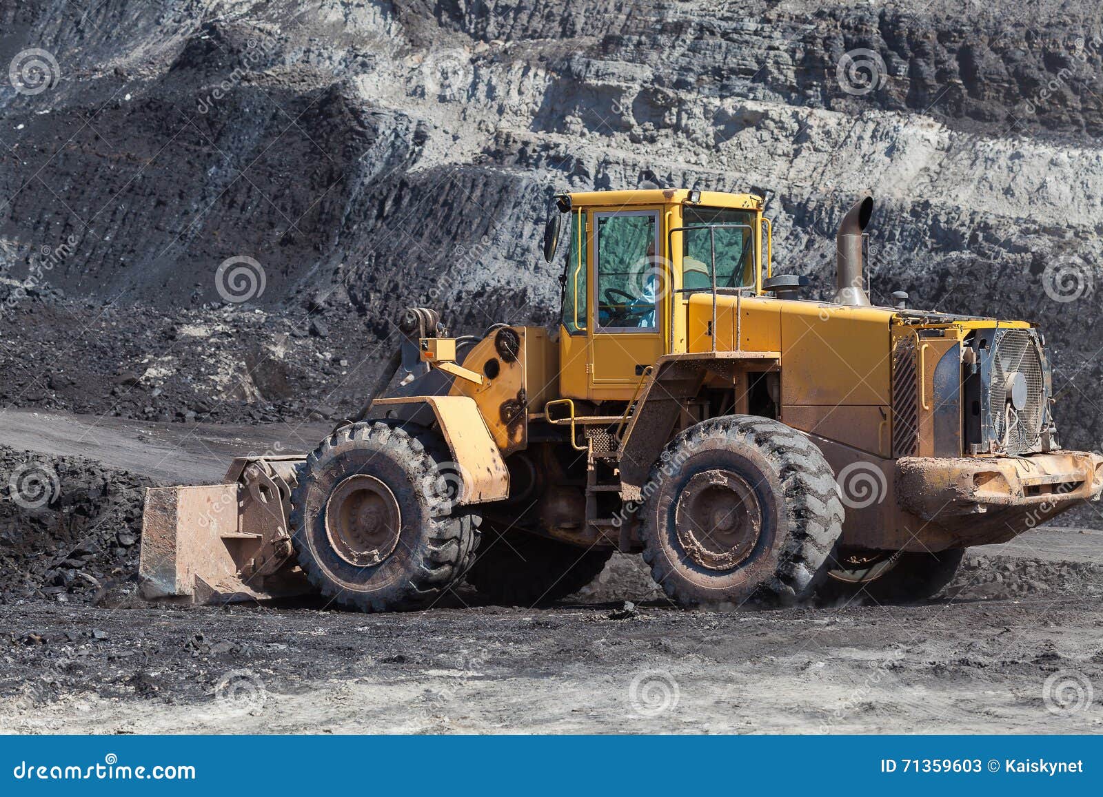 The Bulldozer Working in Coal Mines Stock Image - Image of bucket ...