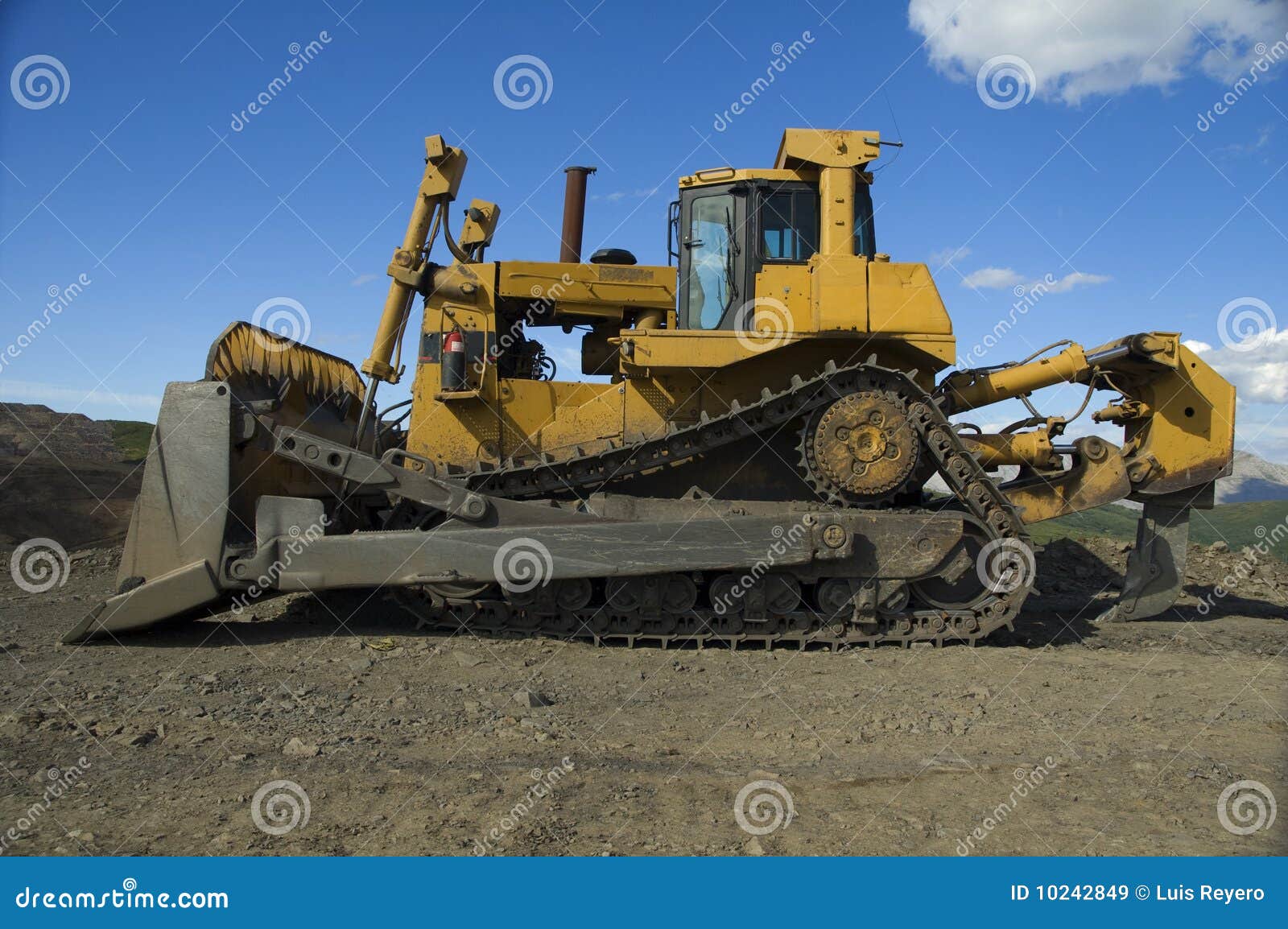 Bulldozers lateral stock image. Image of steel, mineria - 10242849