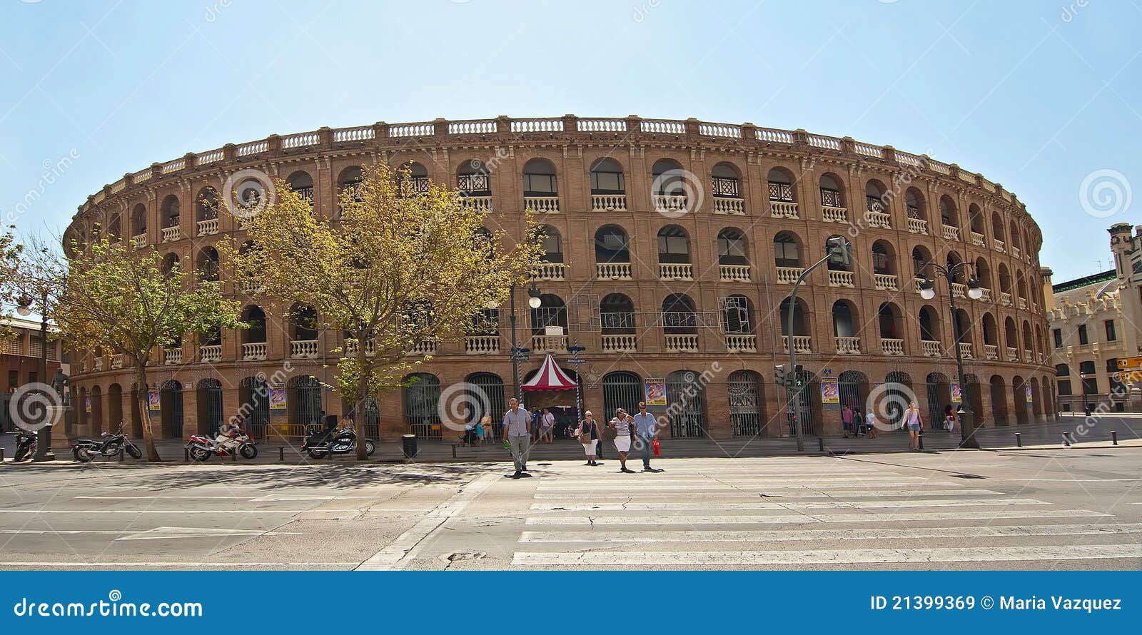 Bullring in Valencia editorial stock image. Image of spain - 21399369