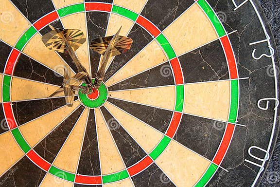 Bullseye stock image. Image of accurate, dartboard, green - 2914349