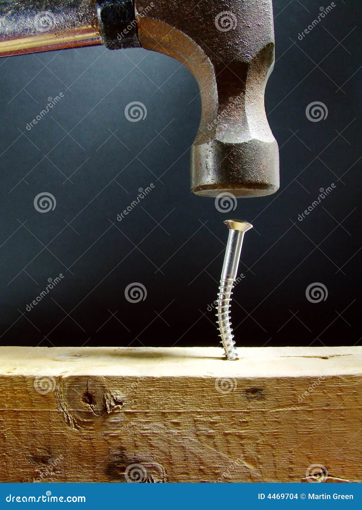 Bulta skruven arkivfoto. Bild av hantlangare, okunnighet - 4469704