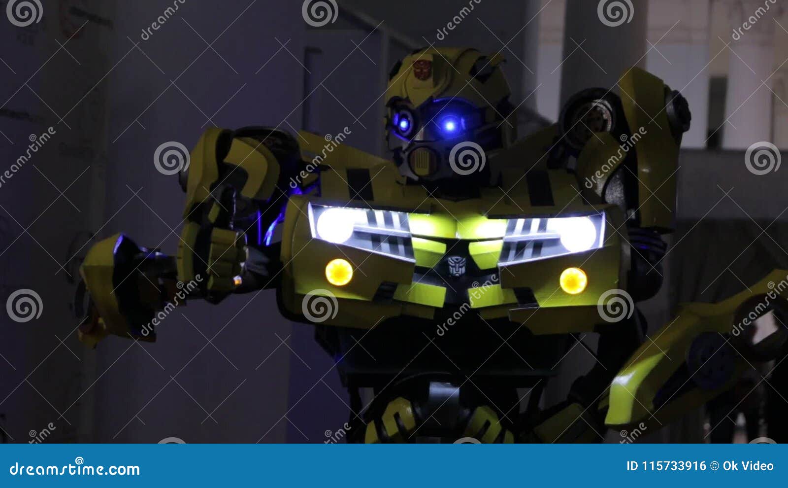 The Bumblebee Transformers Thumbs Up Stock Footage - Video of movie ...