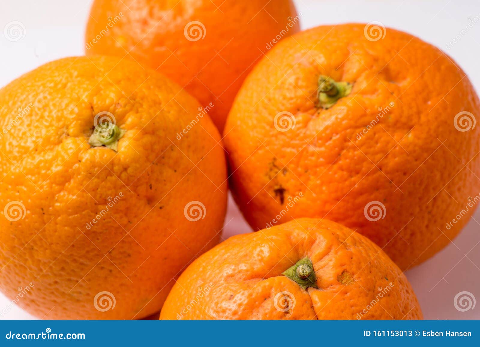Bunch of Four Organic Orange Oranges Close Up Stock Image - Image of ...