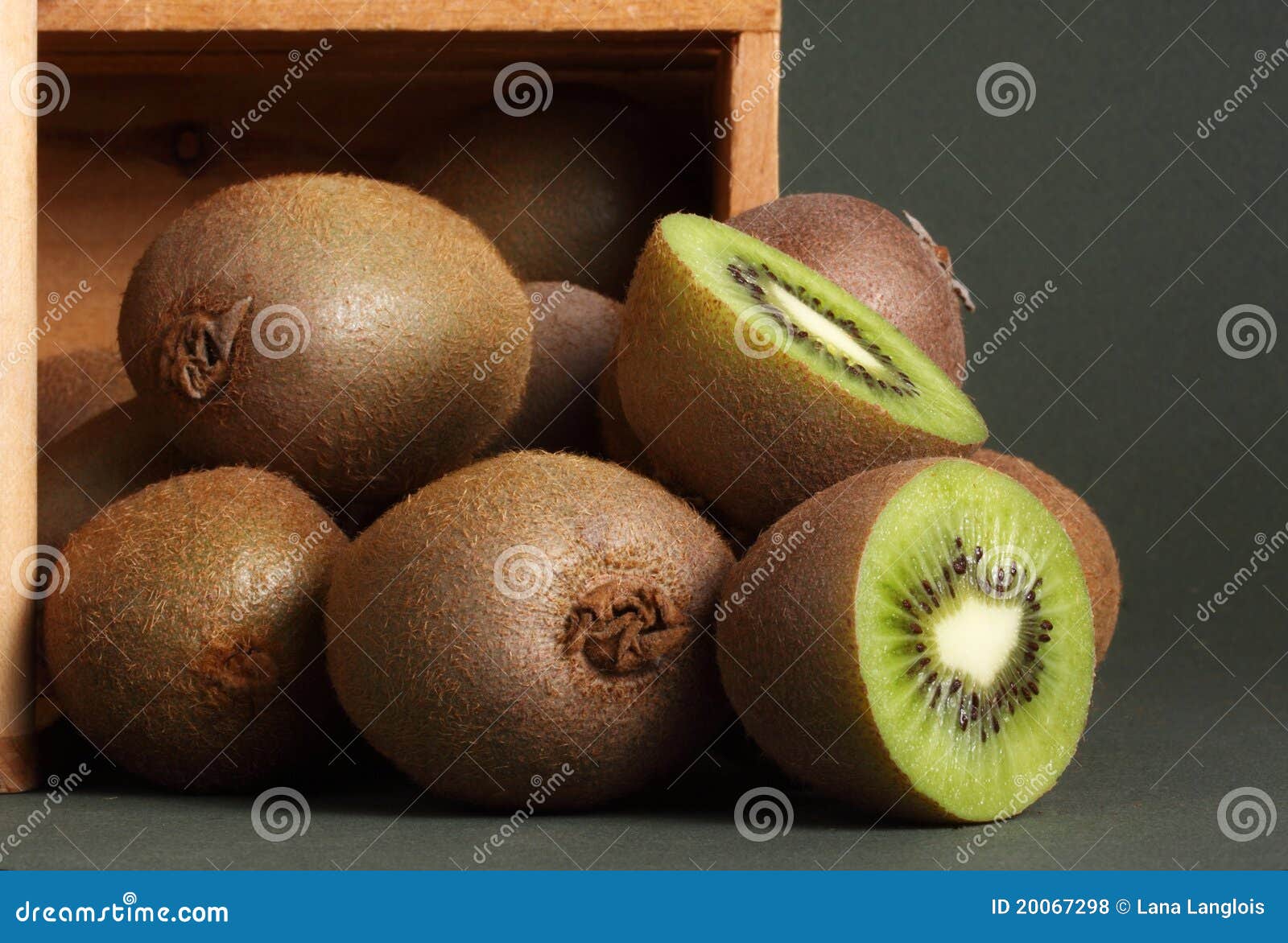 Bunch of fresh kiwi stock photo. Image of kiwi, fresh - 20067298