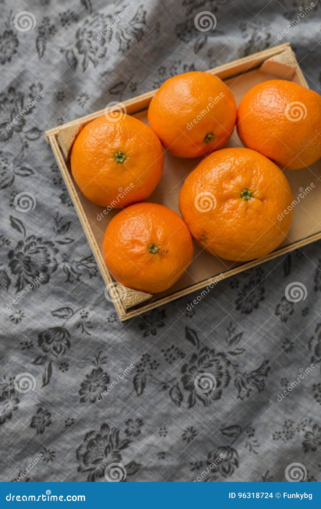 Bunch of Fresh Mandarin Oranges, Stack of Mandarins, Lot of Mandarin Oranges, Pile of a Fresh ...