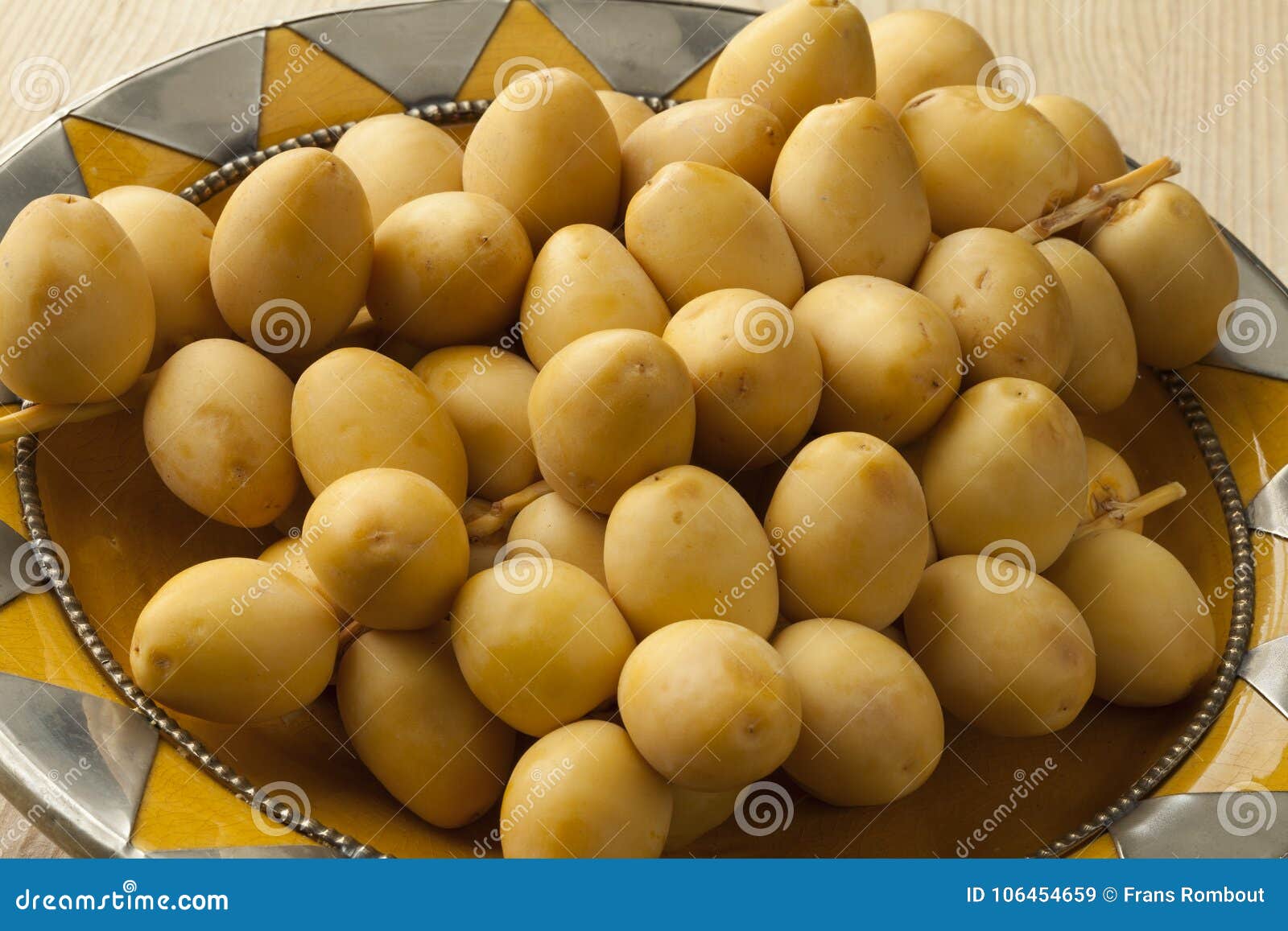 Bunch of Fresh Yellow Dates Stock Image - Image of ramadan ...