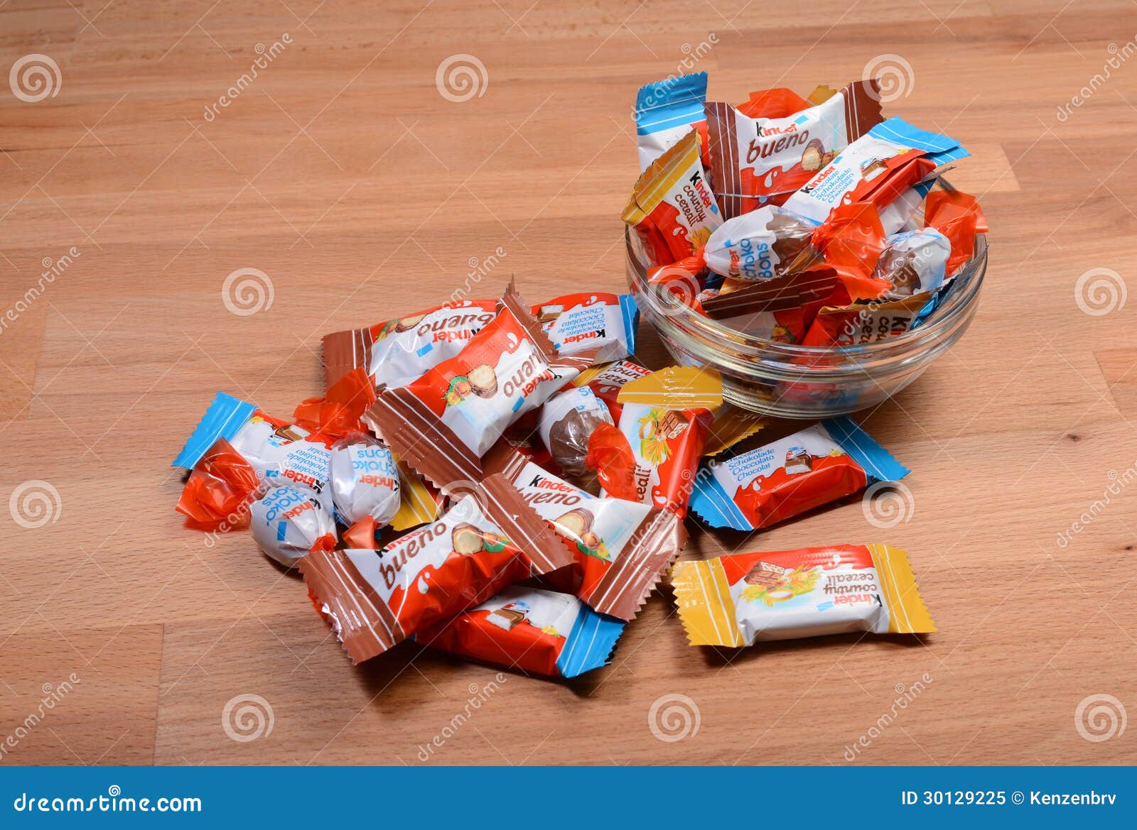 Kinder mini chocolates editorial image. Image of sweets - 30129225