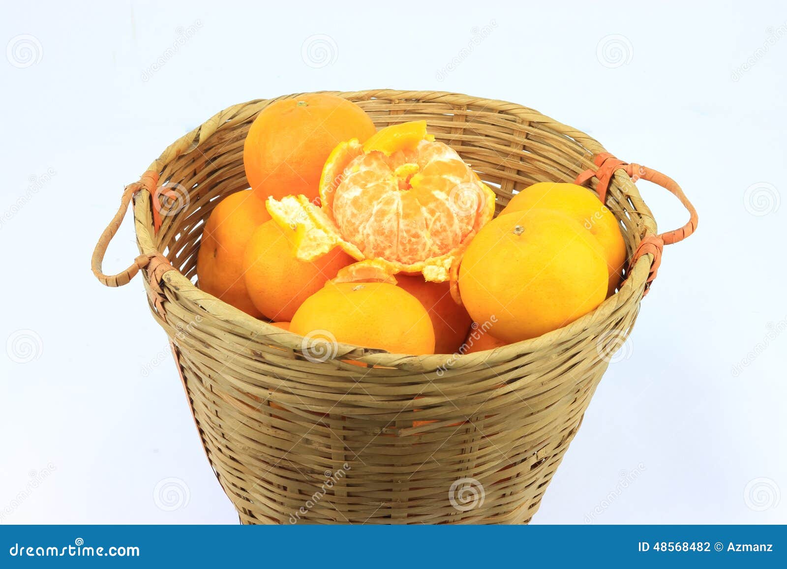 A Bunch of Mandarin Orange in Rattan Basket Stock Photo - Image of ...