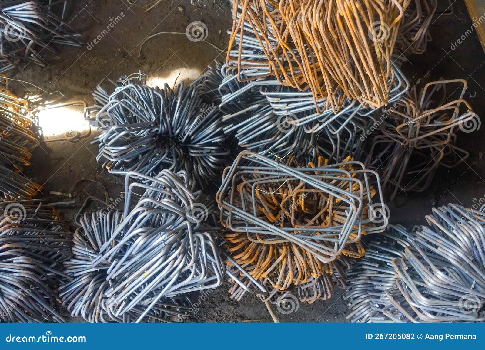 Bunch of Metal Steel in Square Shape for Making the Architecture Muscle ...