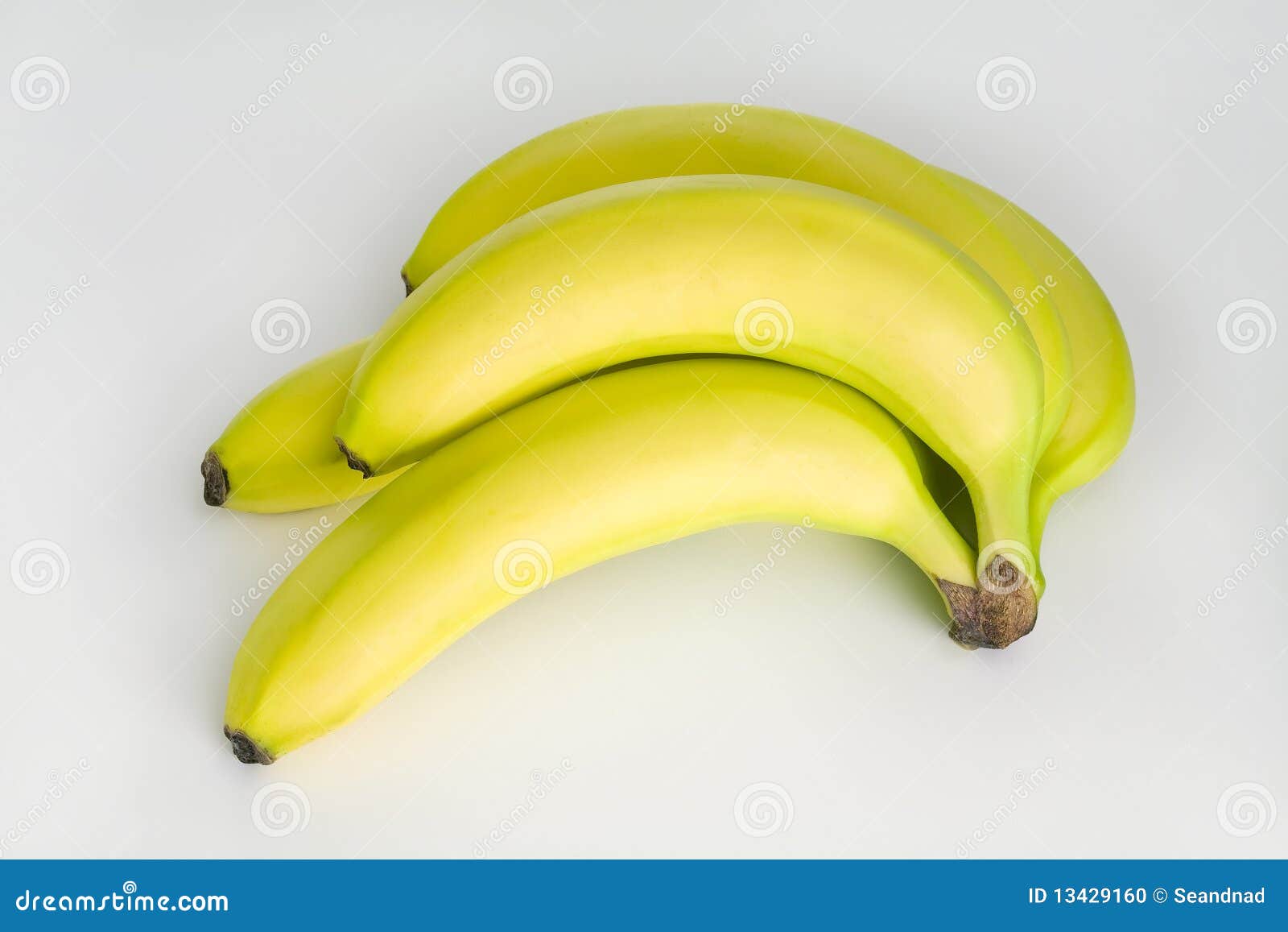 A Bunch of Perfect Bannanas Stock Photo - Image of pick, ripe: 13429160