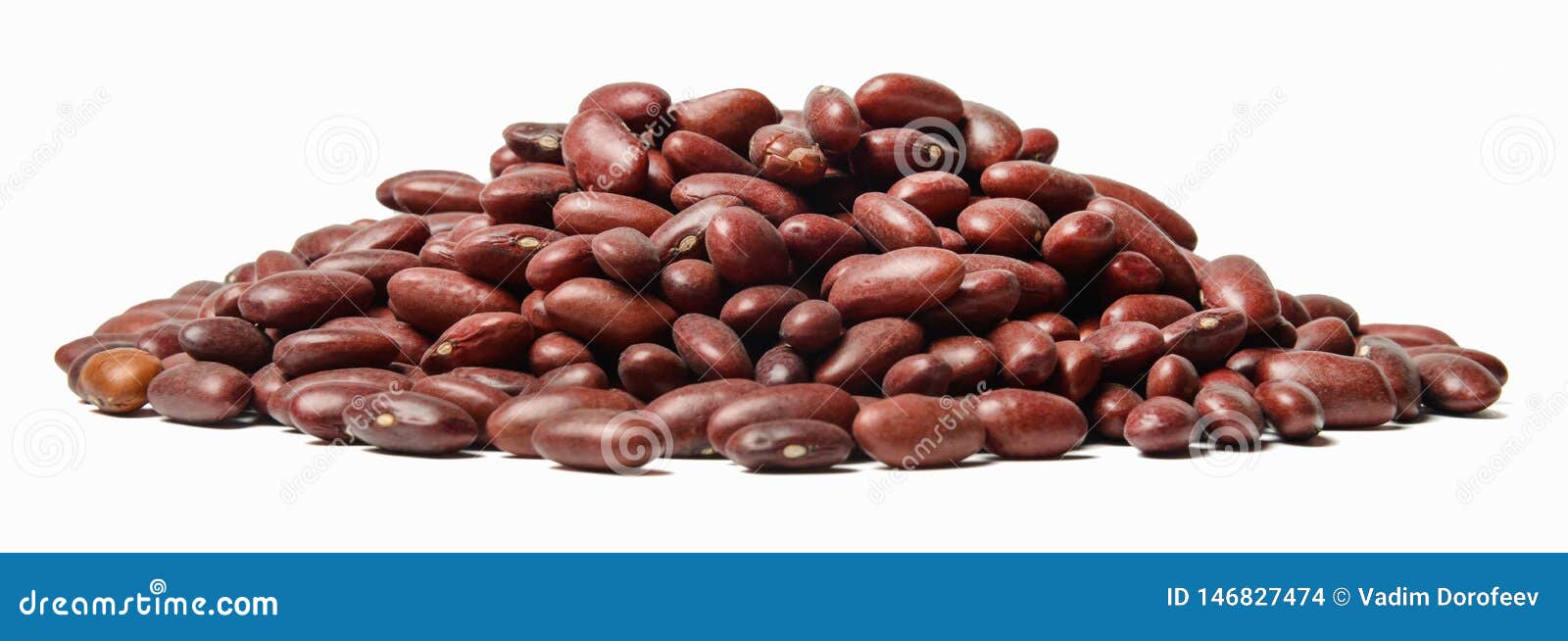 A Bunch of Red Beans Isolated on White. Side View. Design Element for ...