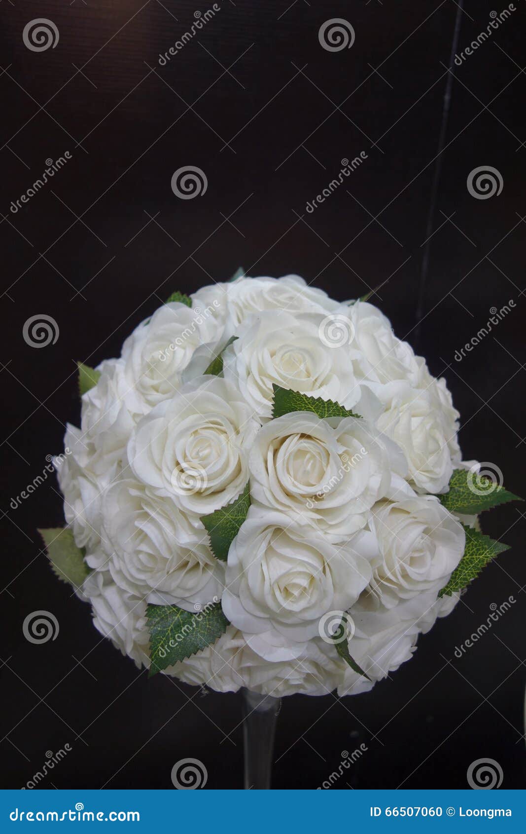 Bunch of White Rose Flowers Stock Photo - Image of backdrop, background ...
