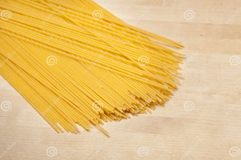 Bundle of dry spaghetti stock image. Image of wheat, uncooked - 25163021