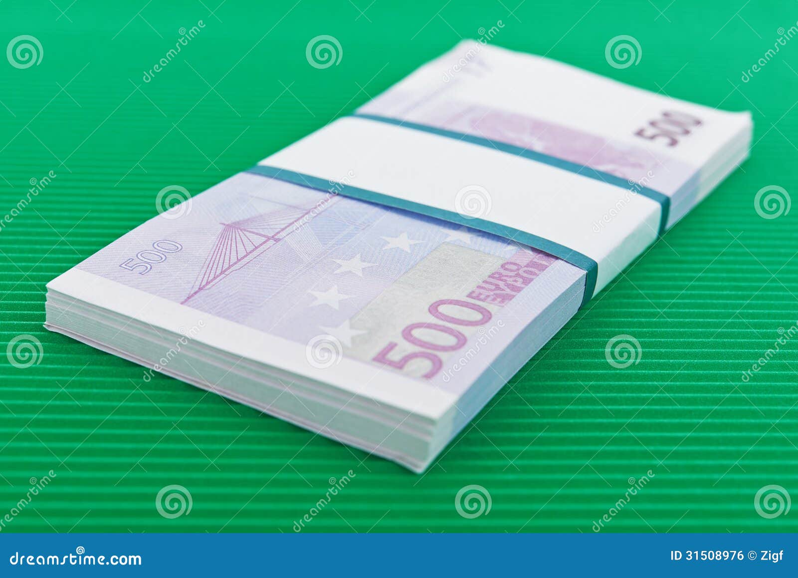 Bundle of 500 Euro Banknotes Stock Photo - Image of europe, banking ...