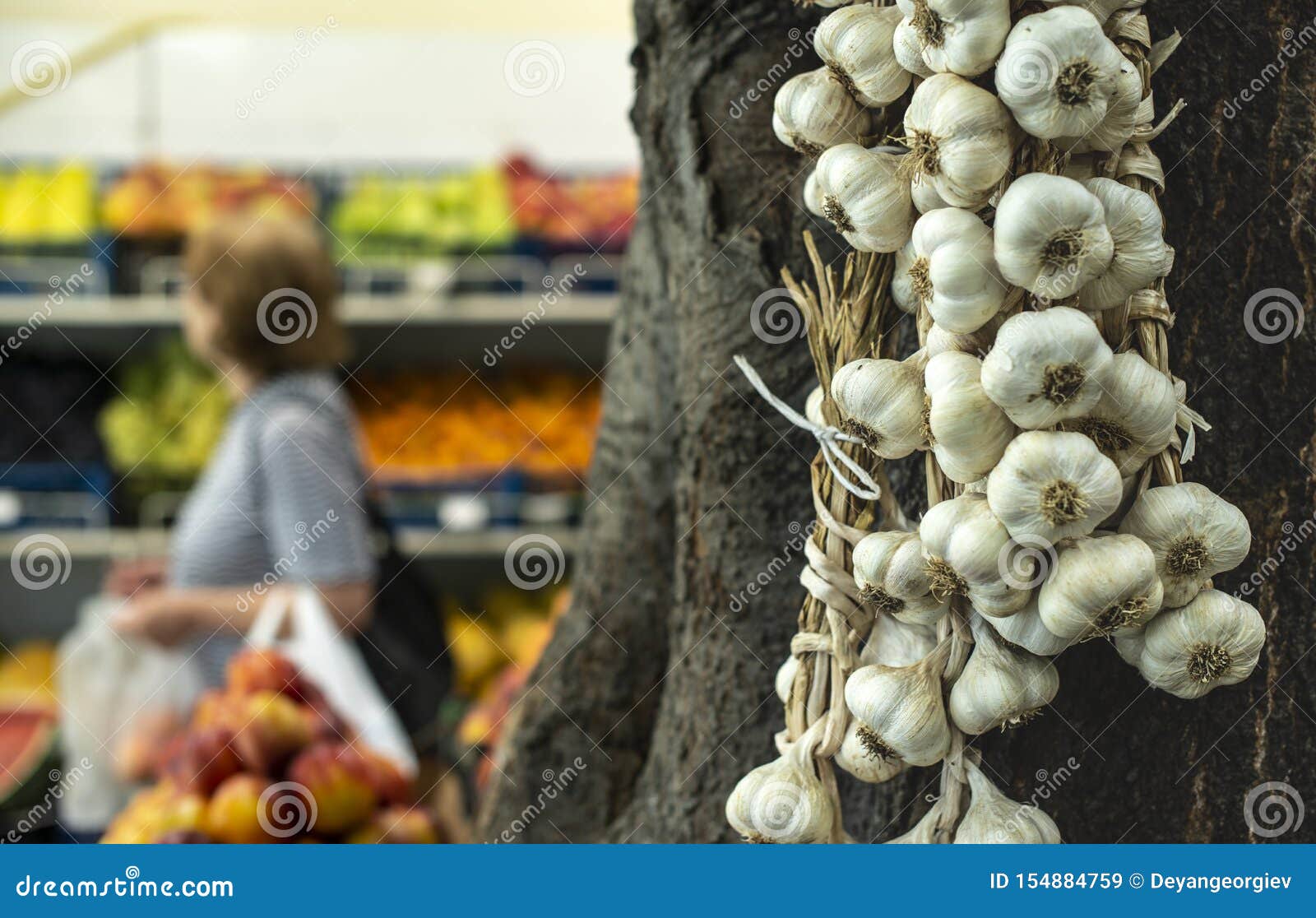 Bundle garlic hung on hang stock image. Image of shop - 154884759