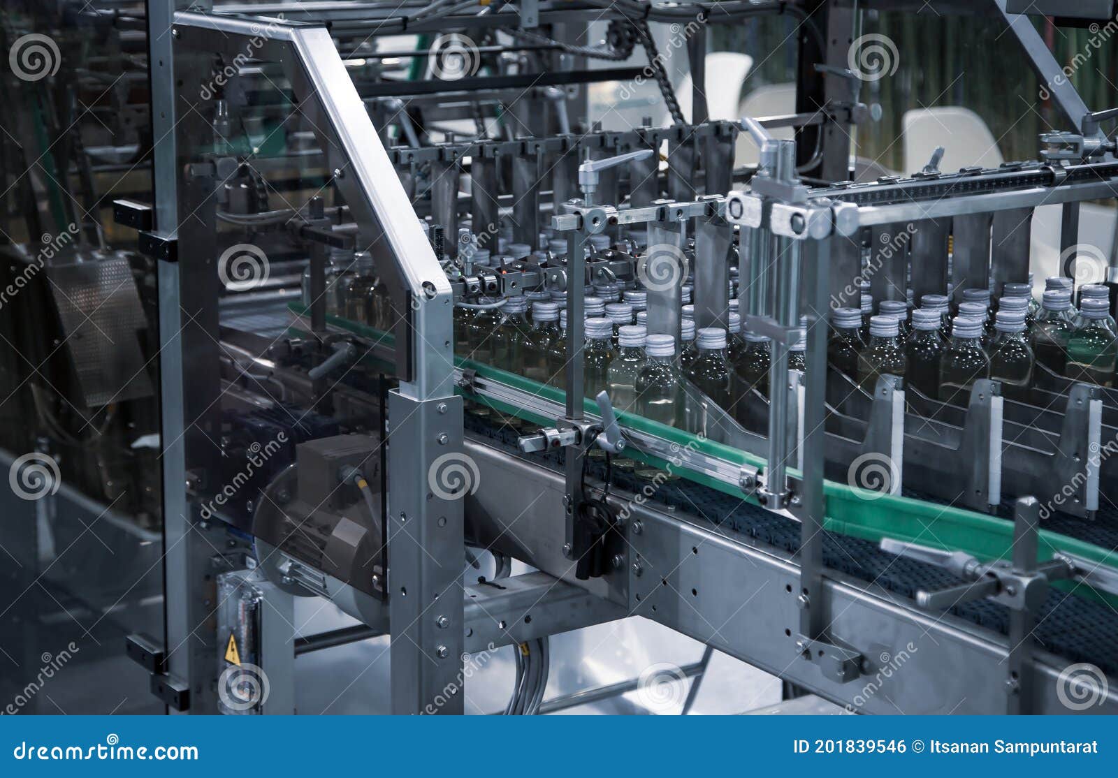 Bundle Shrink Wrapping Machine Stock Photo - Image of carton, equipment ...
