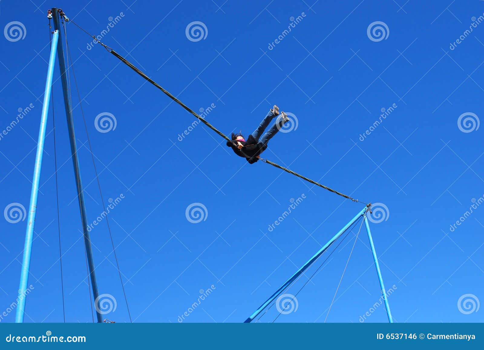 Bungee jumping stock photo. Image of acrobatics, freedom - 6537146