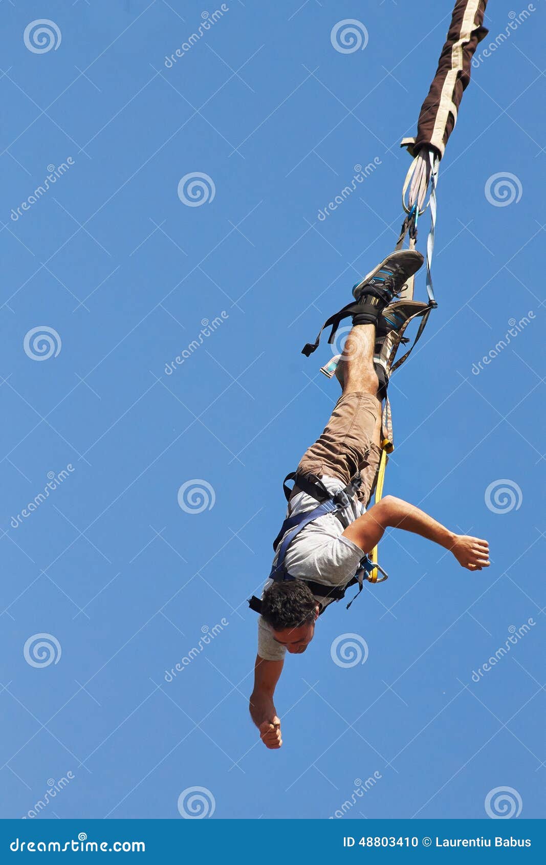 Bungee jumping editorial image. Image of jumping, rope - 48803410