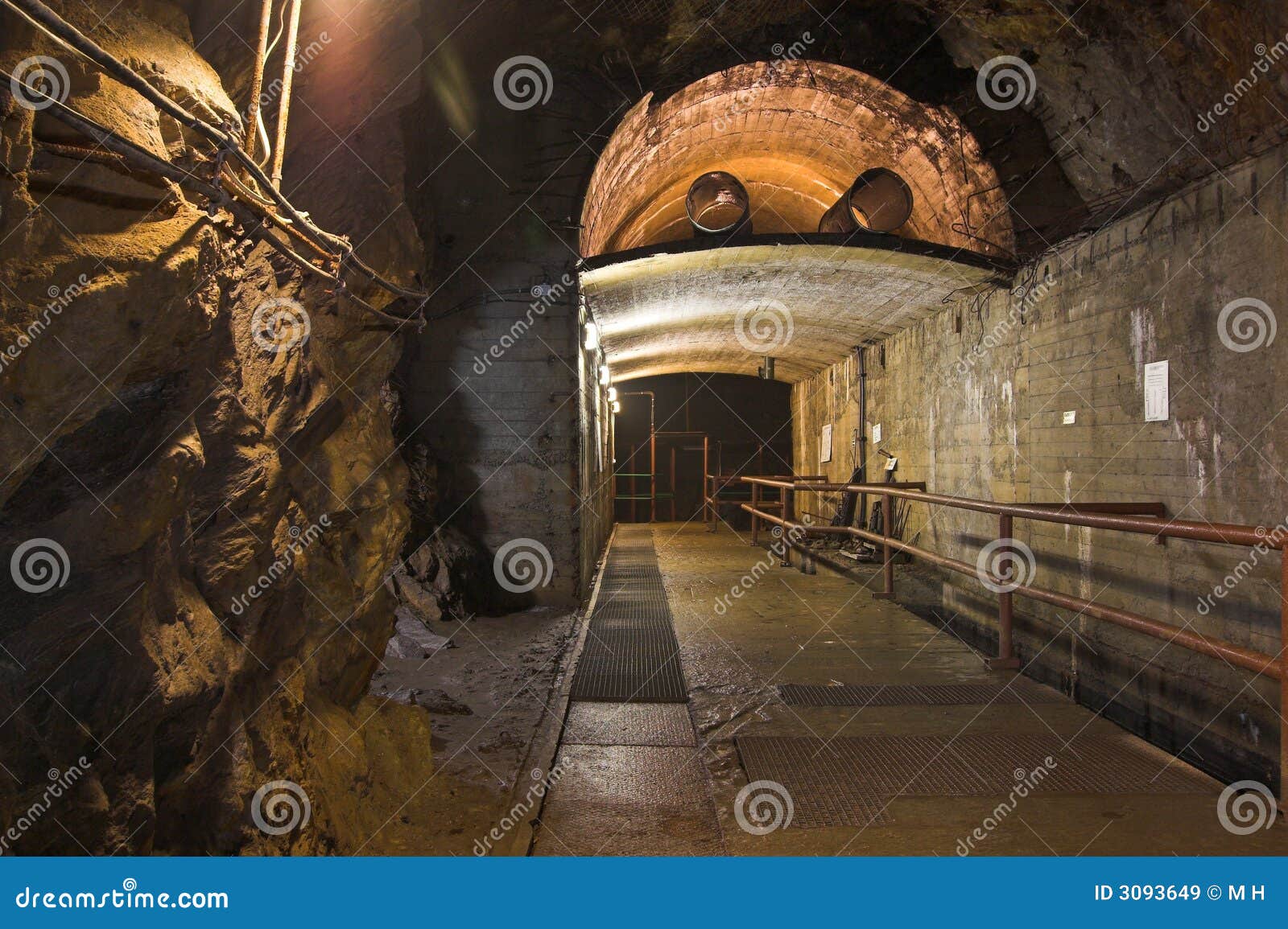 663 Wire Bunker Stock Photos - Free & Royalty-Free Stock Photos from ...