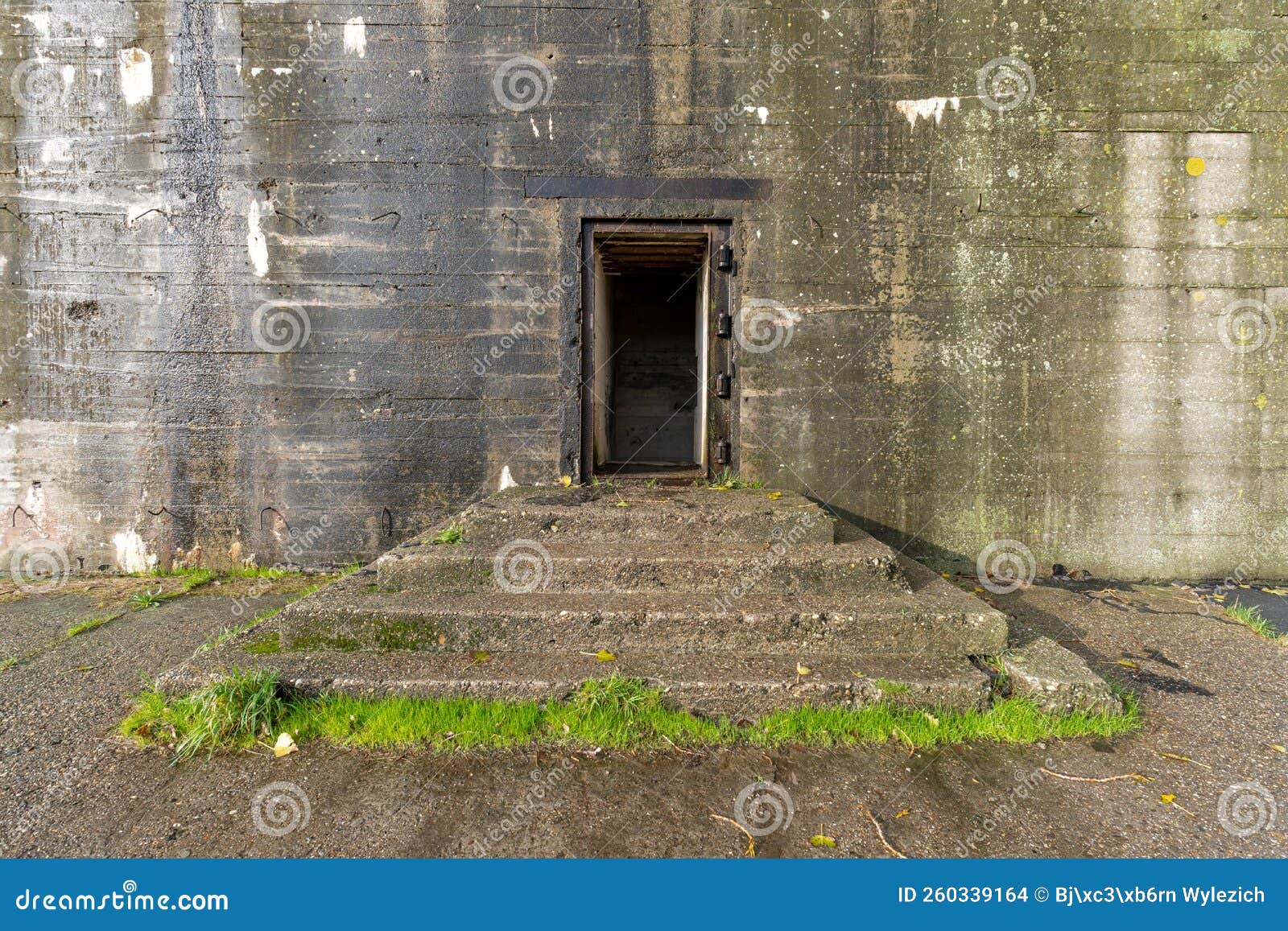 Bunker wwii foto de stock. Imagem de punho, netherlands - 260339164