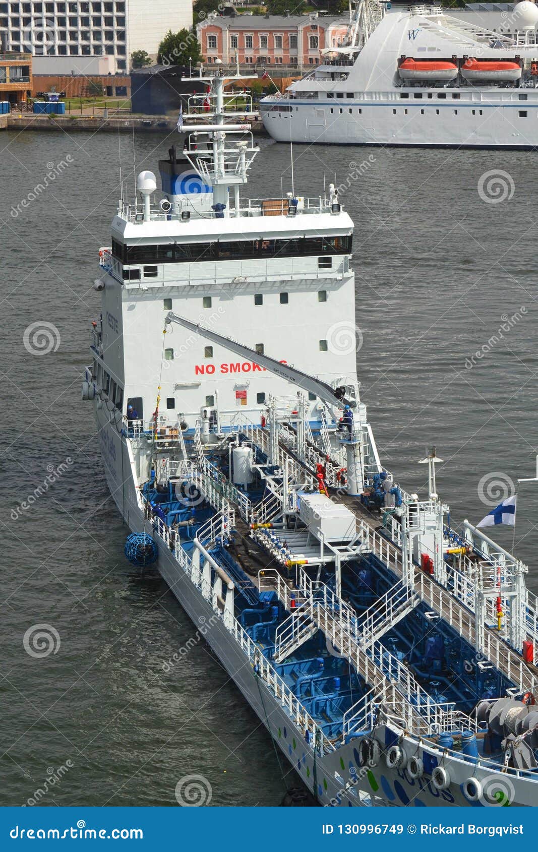 Bunker ship editorial stock image. Image of ship, container - 130996749