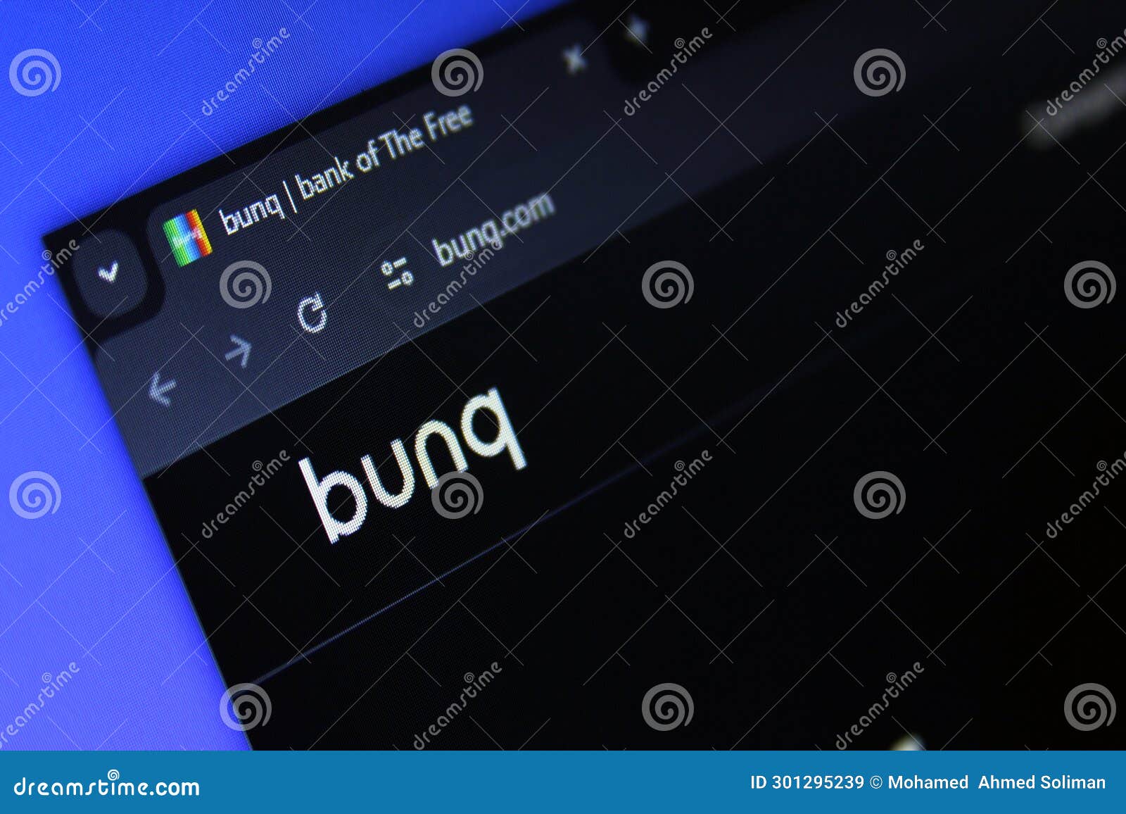 Bunq online bank editorial stock image. Image of smartphone - 301295239