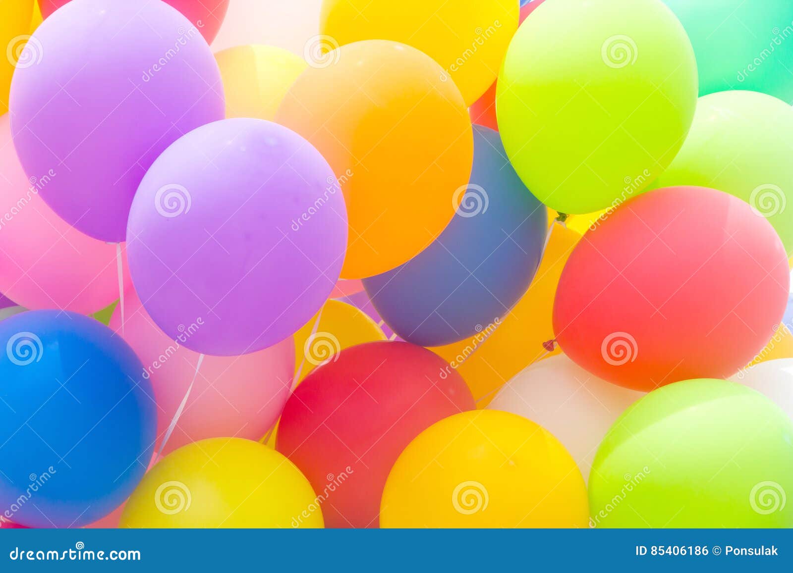 Bunte Ballone stockfoto. Bild von hintergrund, feiern - 85406186