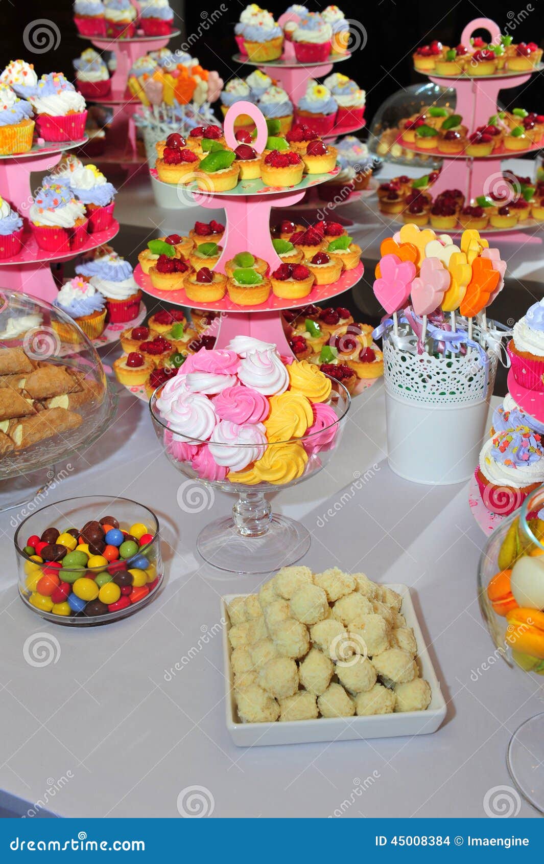 Bunte Details Von Einem Candybar Stockfoto - Bild von cupcake, sahne ...