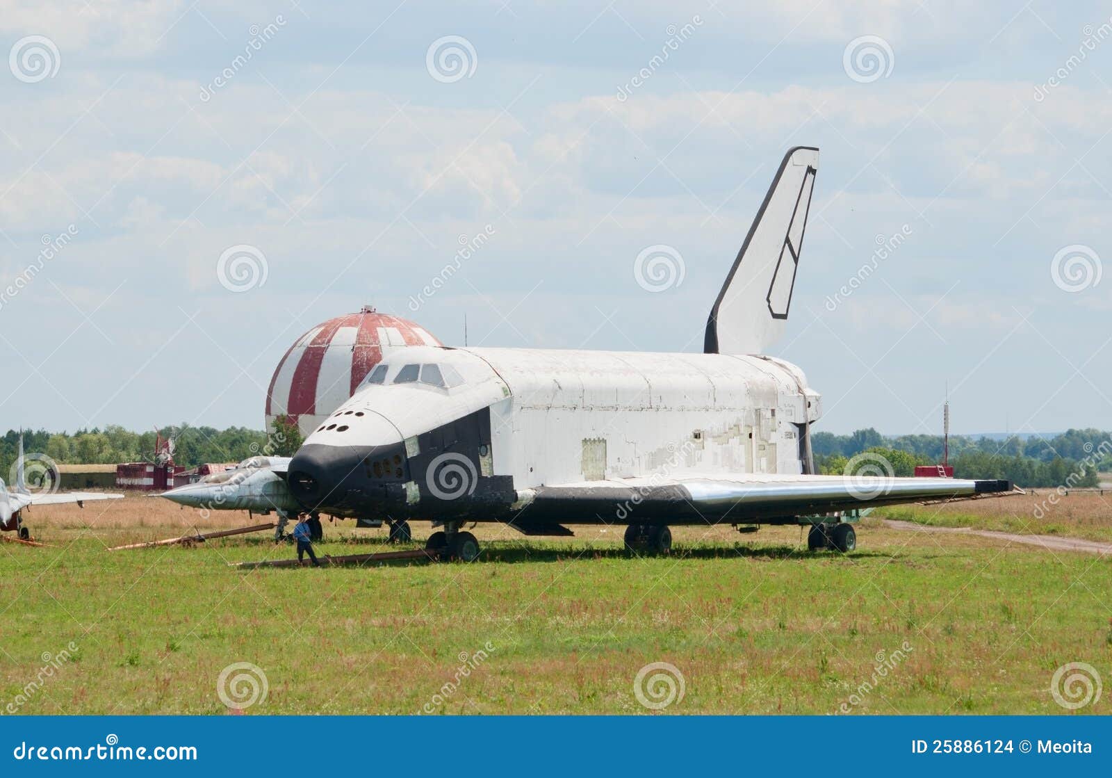 Buran 2.01 Orbitalfahrzeug redaktionelles stockbild. Bild von zeigen ...