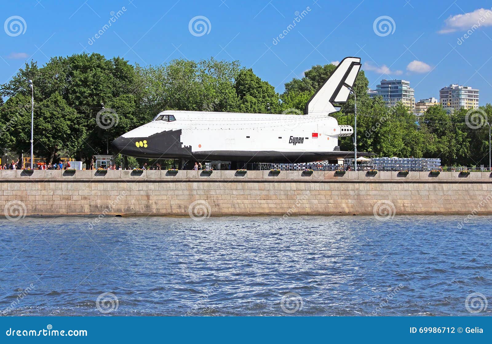 Buran - Orbitaal Sovjet Opnieuw Te Gebruiken Ruimteschip Redactionele ...