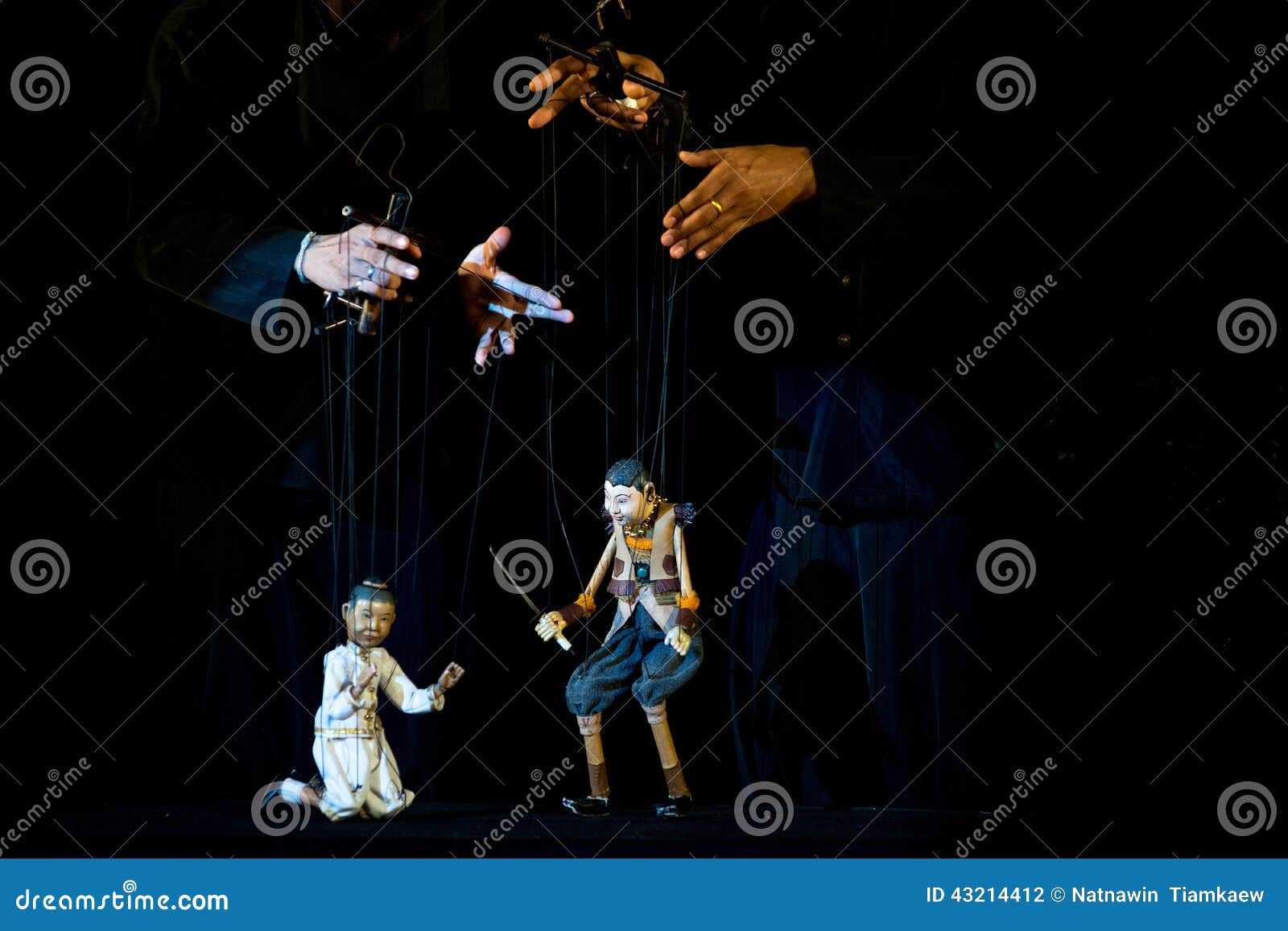 Burattino di Semathai fotografia stock. Immagine di scena - 43214412