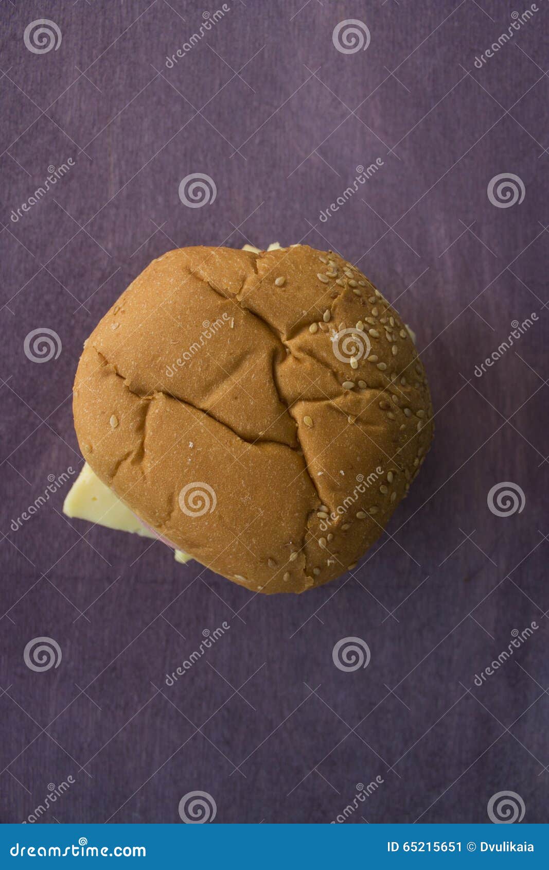 Burger Top View Stock Photos - Download 12,292 Royalty Free Photos