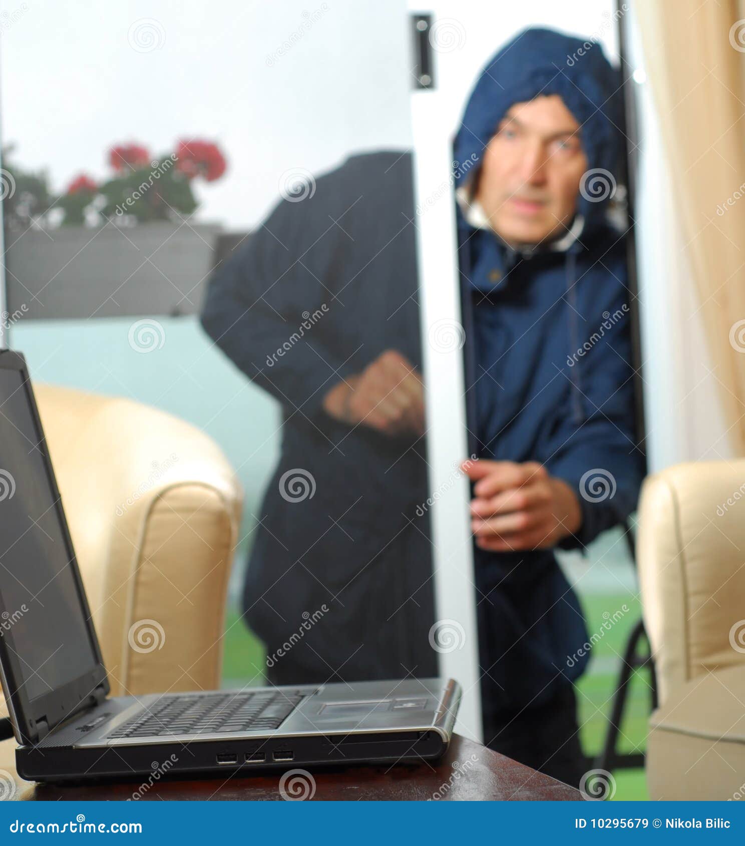 Burglar stock image. Image of thief, house, burglary - 10295679