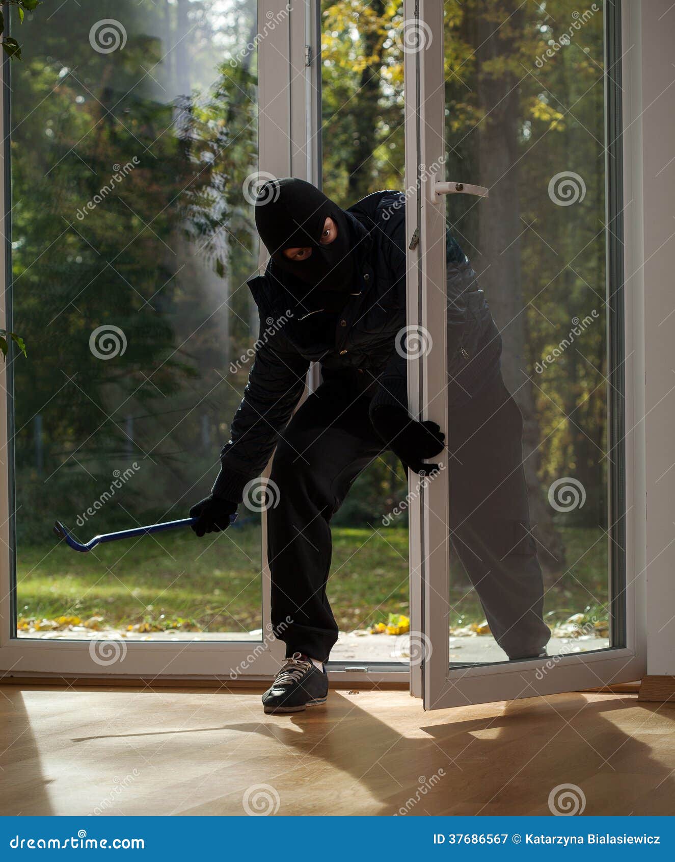 Burglary To Home on the Suburbs Stock Image - Image of crime, robber ...