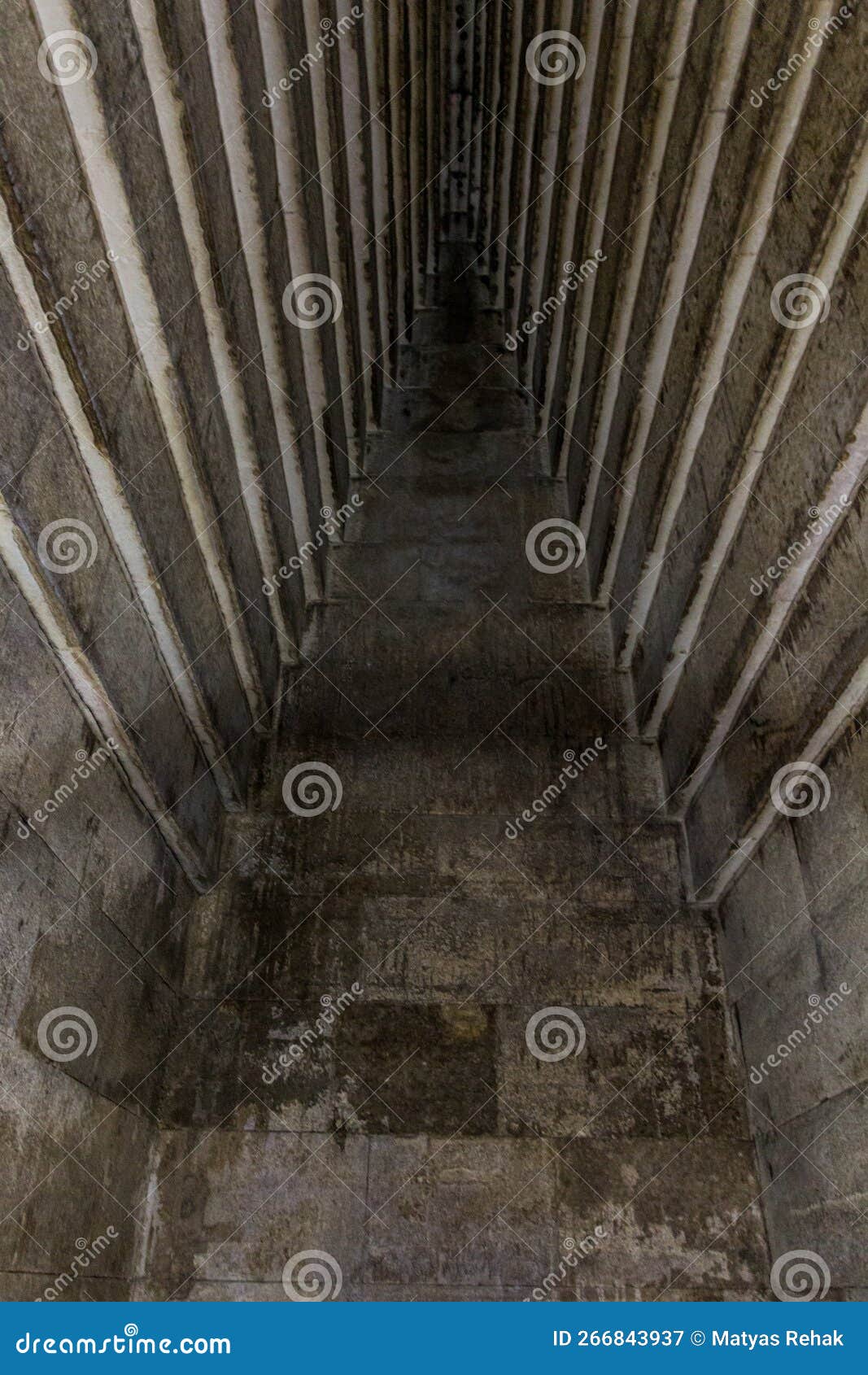 Burial Chamber of the Red Pyramid in Dahshur, Egy Stock Image - Image ... Burial Chamber of the Red Pyramid in Dahshur, Egy Stock Image - Image ...