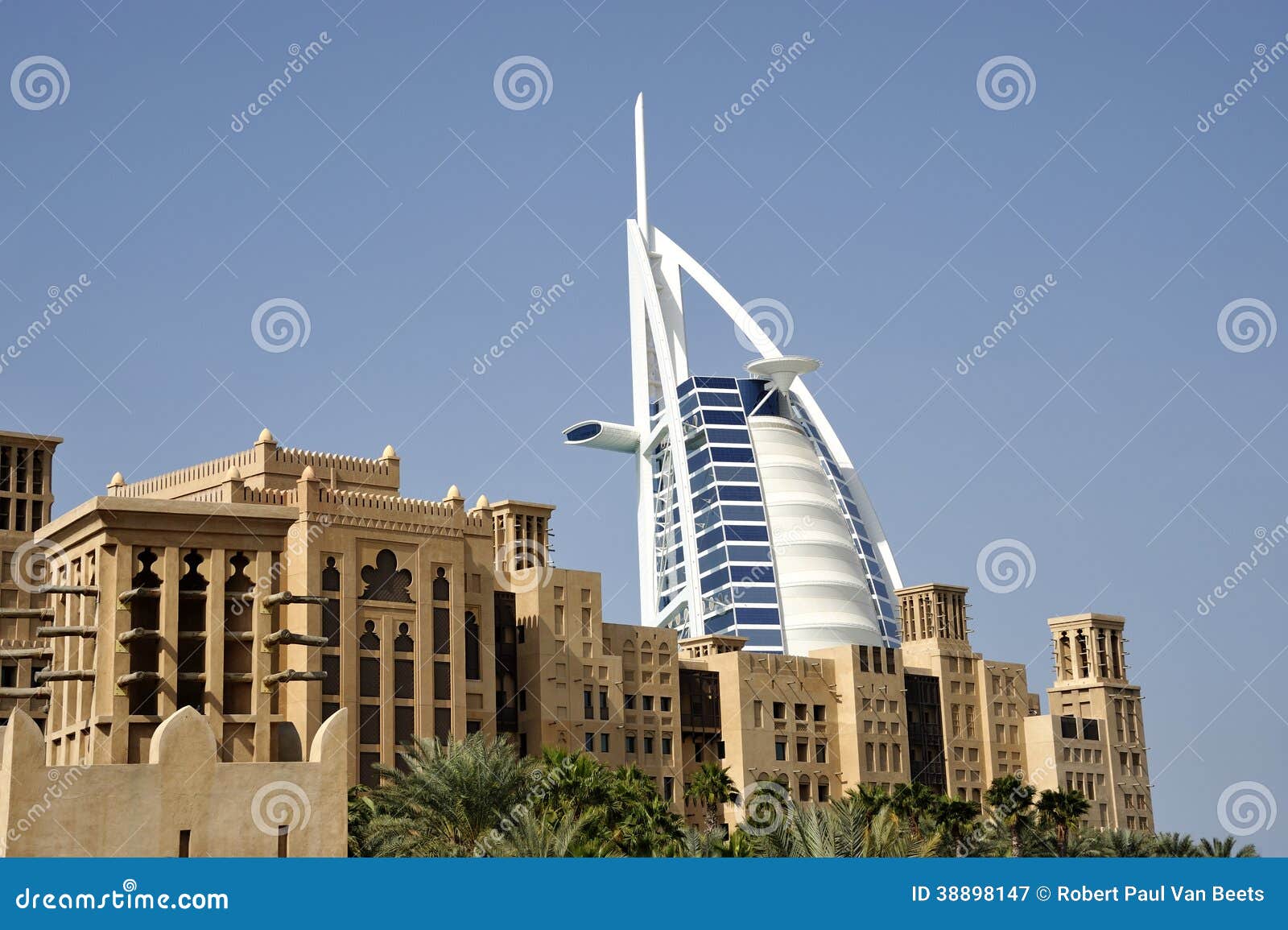 Burj Al Arab Hotel photographie éditorial. Image du vent - 38898147