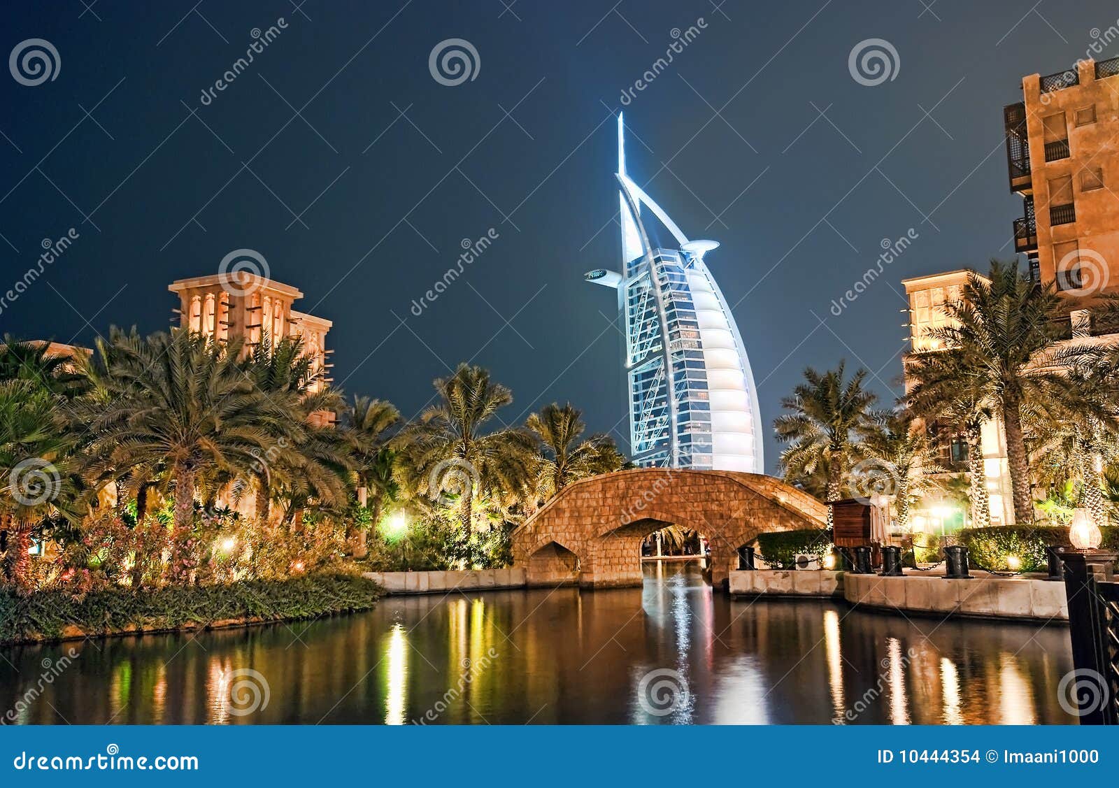 Burj Al Arab at night editorial stock image. Image of arabian - 10444354